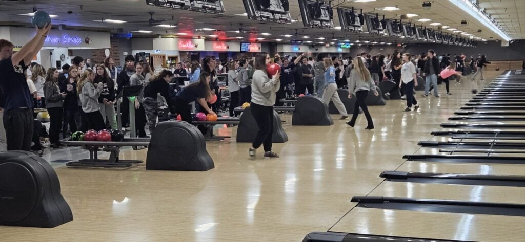 Join a Bowling League in Lafayette, IN | Arrowhead Bowl